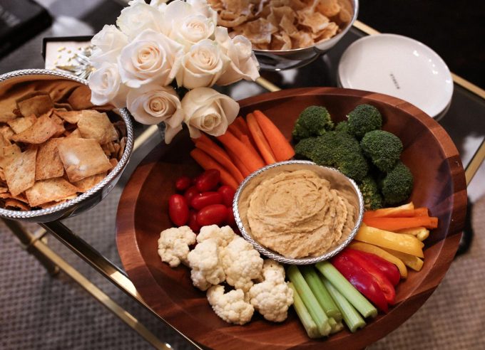 9 Essential Serving Pieces Every Host Needs - MEMORANDUM